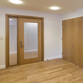 Architectural Ironmongery: hold the spec