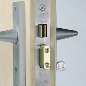 UNION showcases latest door hardware solutions at Lockex 2018 ...