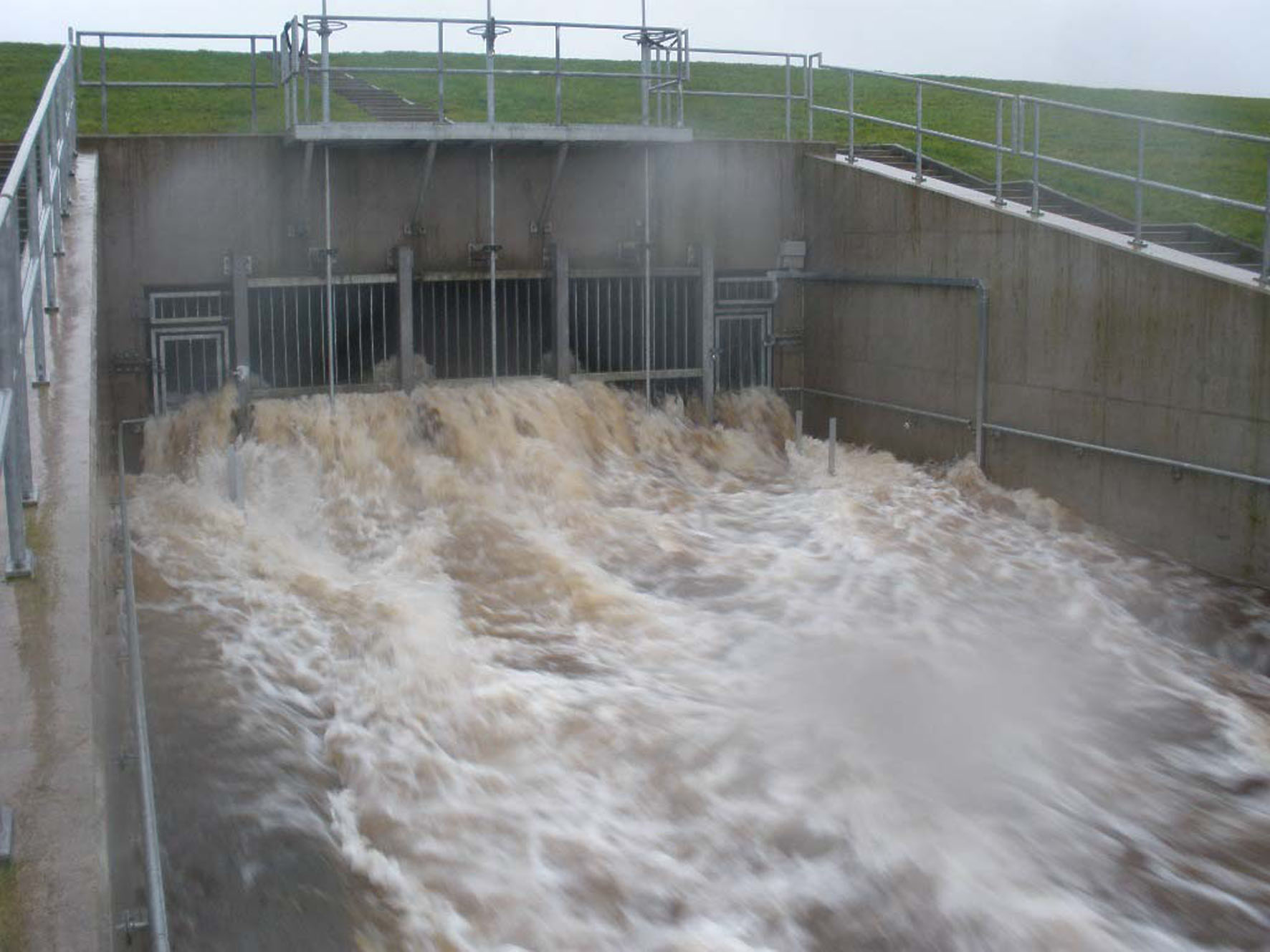 UK properties and homes protected from floods by ‘supersized’ Hydro ...
