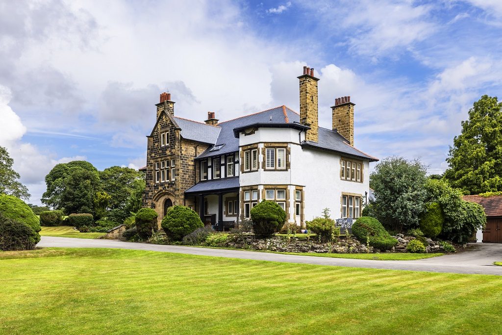 CUPA PIZARRAS natural slates for Leeds domestic project - Buildingtalk