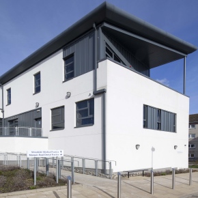 New medical centre in Aberdeen features Kingspan OPTIM-R